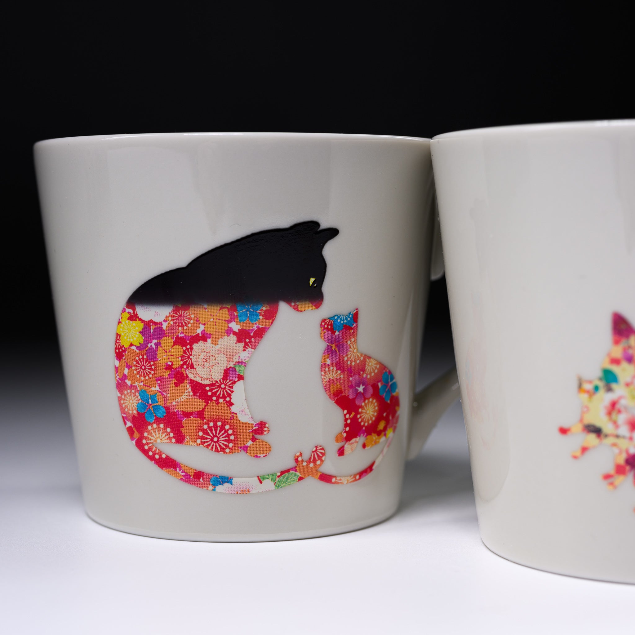 Mino ware Cat Mum and Kitten Magic Thermal Mug - 2 Options / 温感マグカップ – Osara Australia