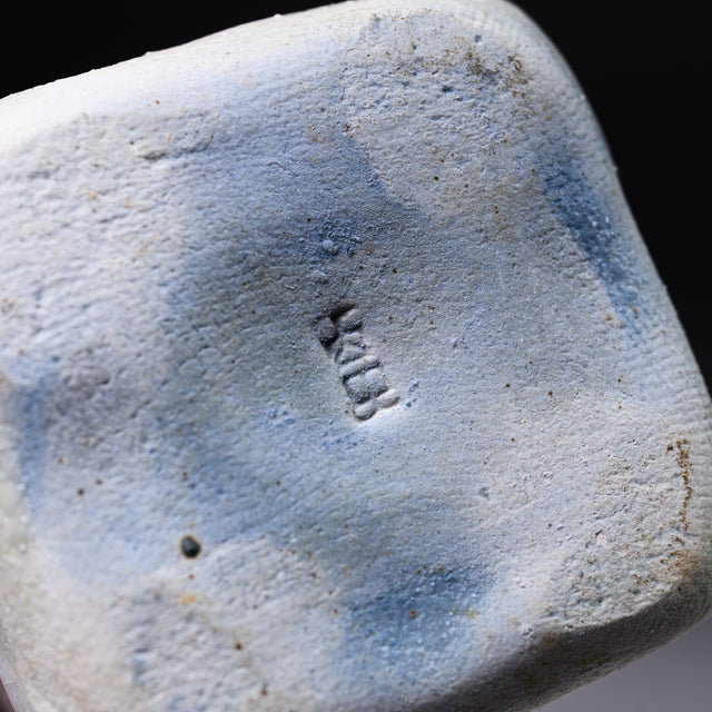 Ouji Kiln Blue Shino Vase with Wooden Box / 王子窯 青志野花入 – Osara Australia