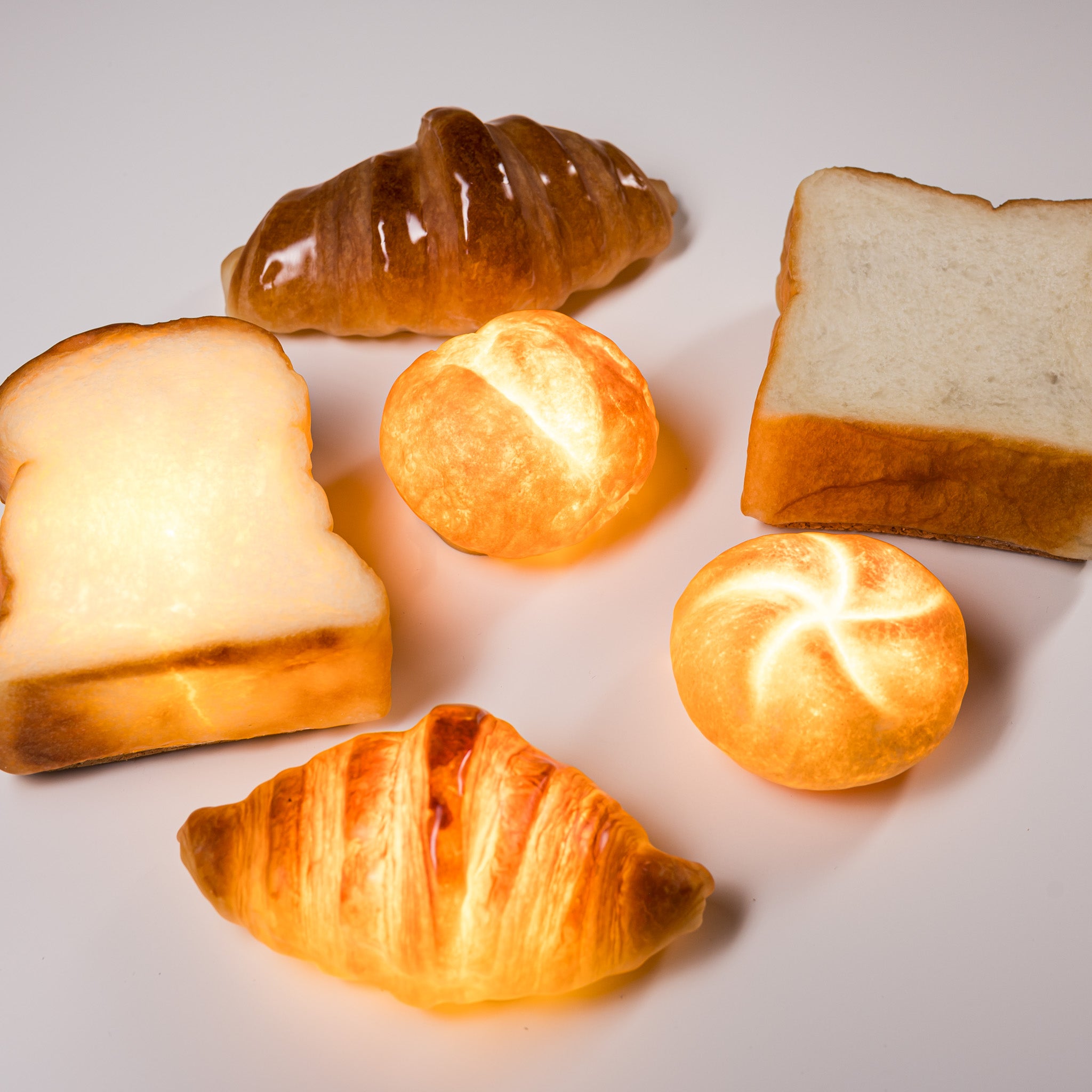PAMPSHADE Real Bread Lamps - Square Toast / パンプシェード by Yukiko Morita ...
