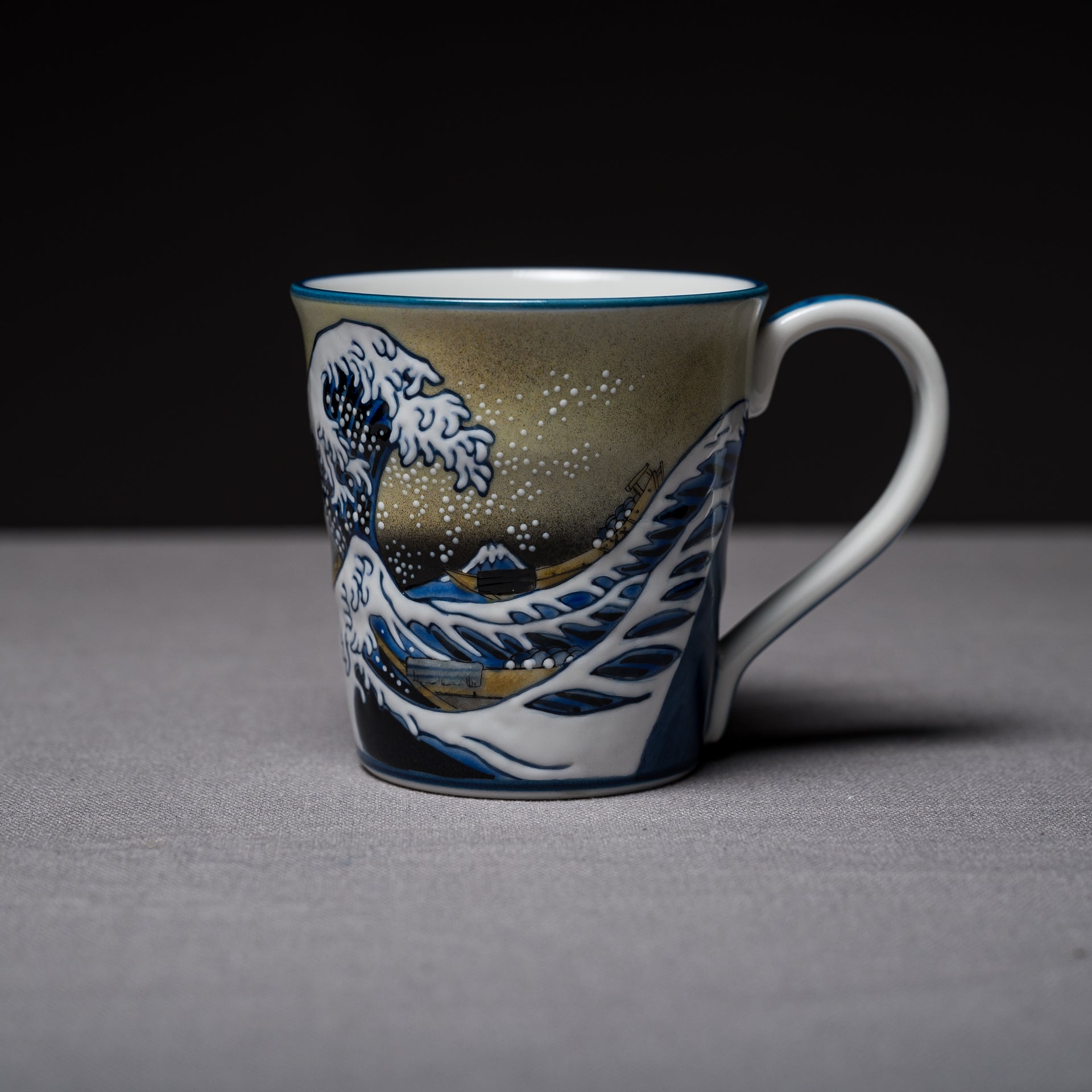 Premium Kutani ware Hokusai Mug - Great Wave / 九谷焼 葛飾北斎 浮世絵 神奈川沖浪裏マグカッ ...